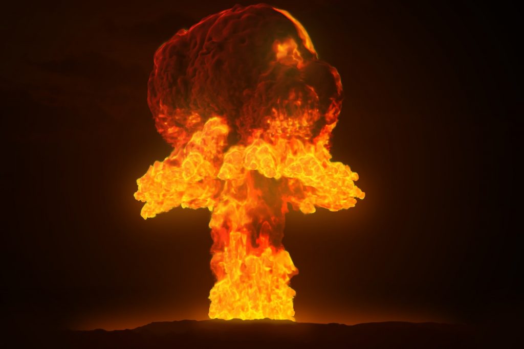 Here is Exactly How to Survive a Nuclear Bomb Drop - Insanitek